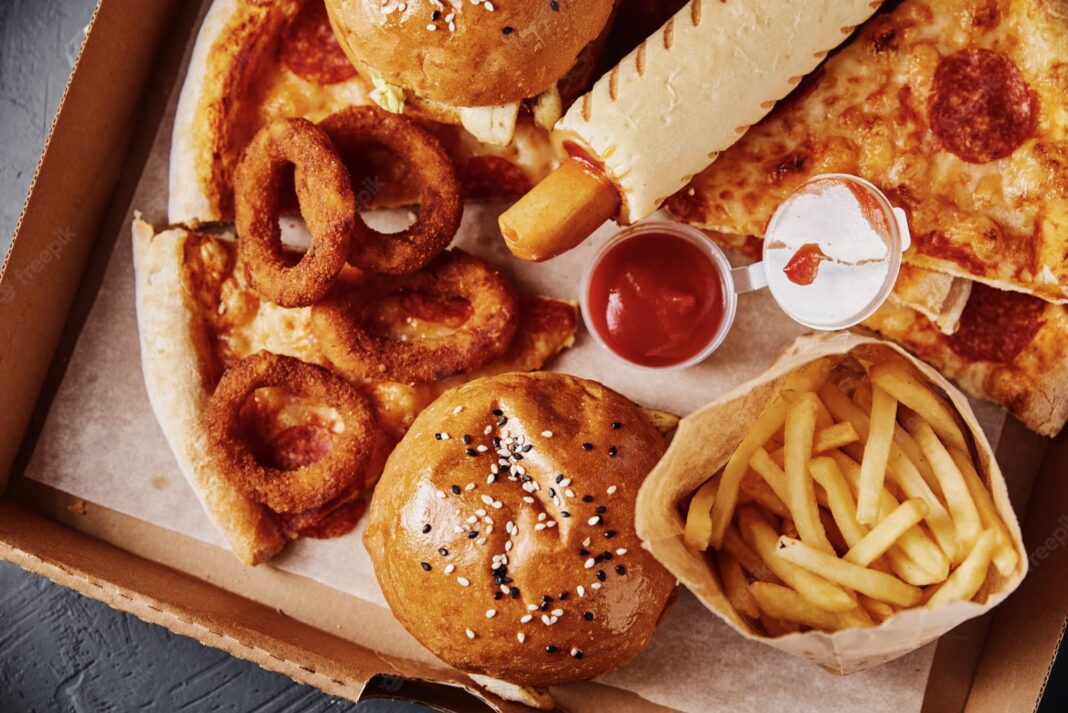 10 Most Famous Fast Food Brands In The World - WhatDeWhat